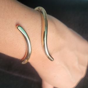 Express | Jewelry | Nwt Express Gold Twist Bracelet | Poshmark